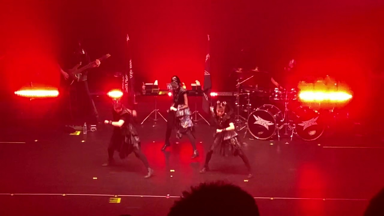 BabyMetal Road of Resistance Manchester O2 Apollo - YouTube