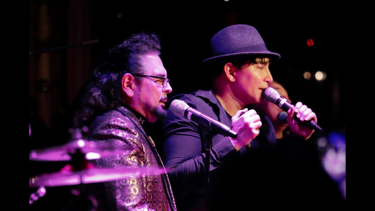 "Love the Way" by Richard Bean performed by MALO - YouTube