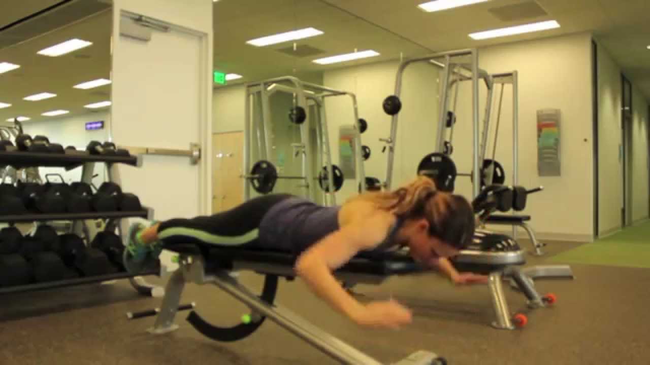 Prone W Stretch - YouTube
