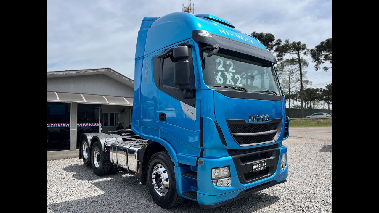 Caminhão Iveco Hi-Way 440 6x2 ano 2021/2022 Azul Susp. Mola Valor: R ...