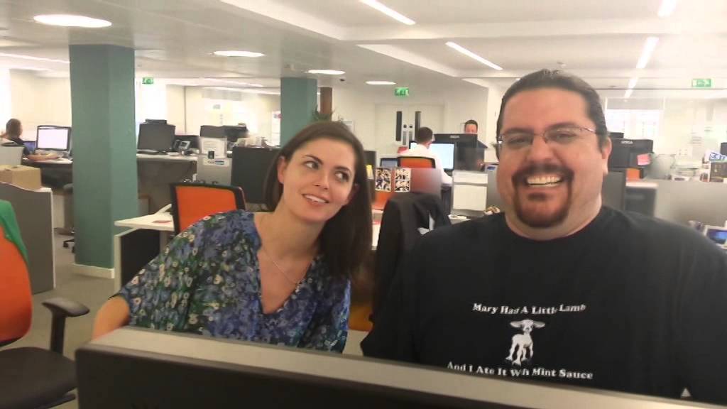 What's the best thing about working at LinkedIn London? - YouTube