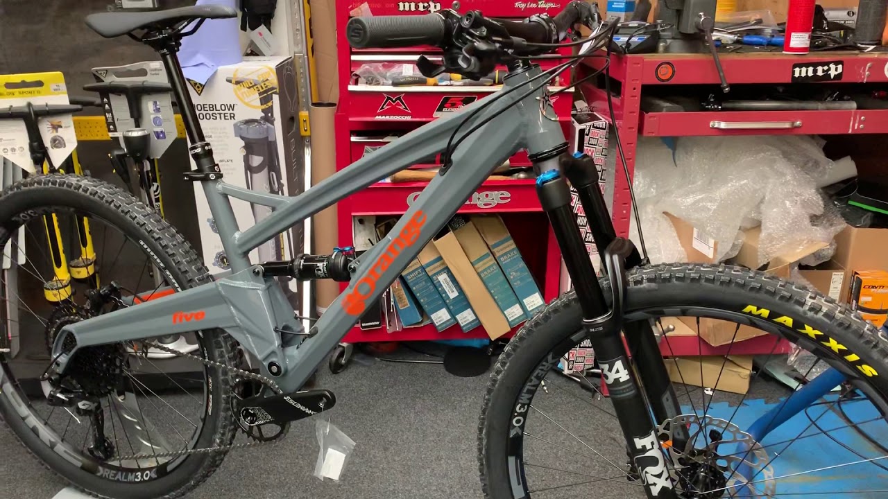 2019 Orange Five Pro quick look - bikeactive - YouTube