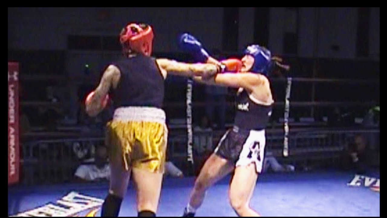 Women Boxing : Melody Propavak. round one TKO . - YouTube