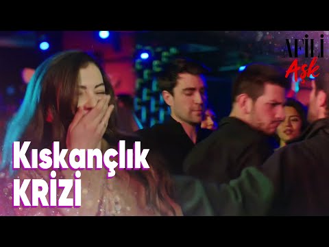 Kerem Kıskançlık Krizine Girdi!  - Afili Aşk Özel Klip