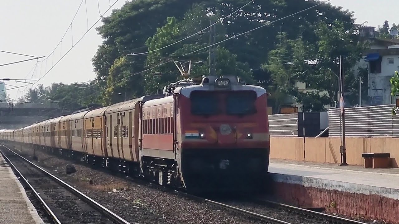 Ananthapuri express | Trivandum Petta station | Train Vlog 😍😍 - YouTube