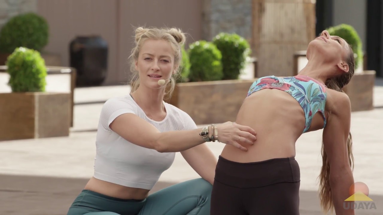 Caley Alyssa, Camel Tutorial I UDAYA.com - YouTube