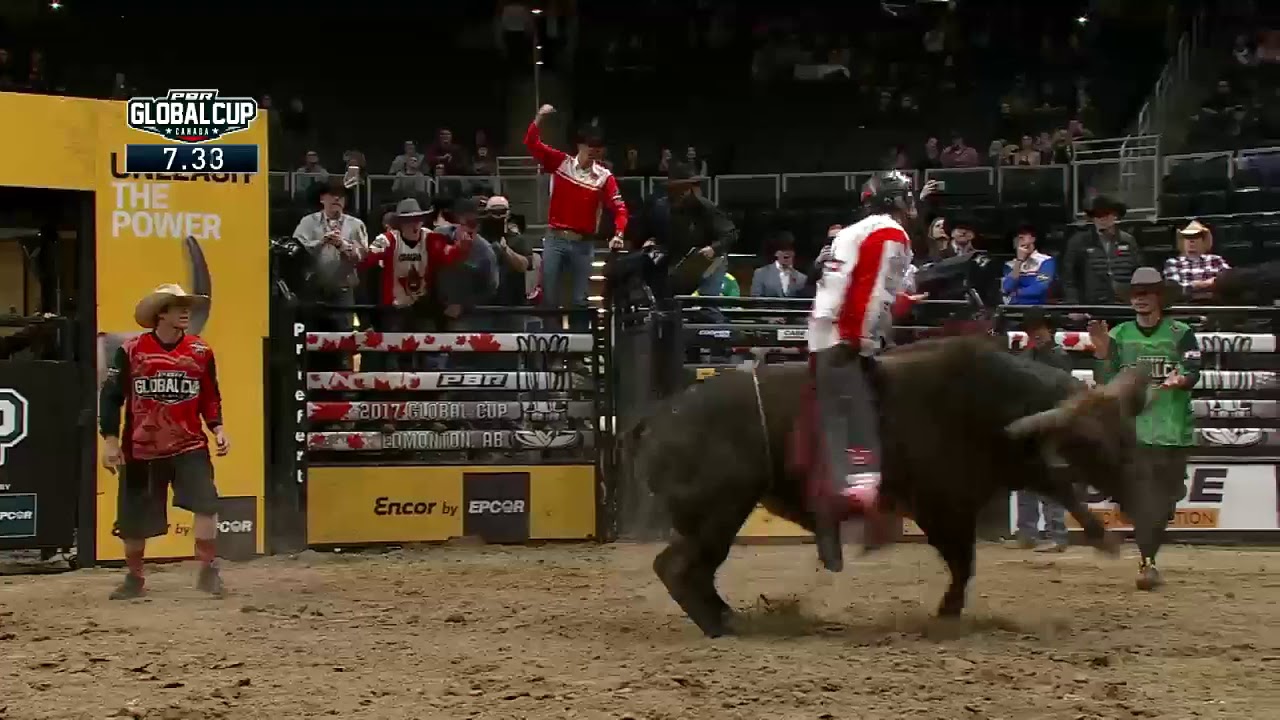 Coy Robbins rides Plenty Cool for 85.25 points - YouTube