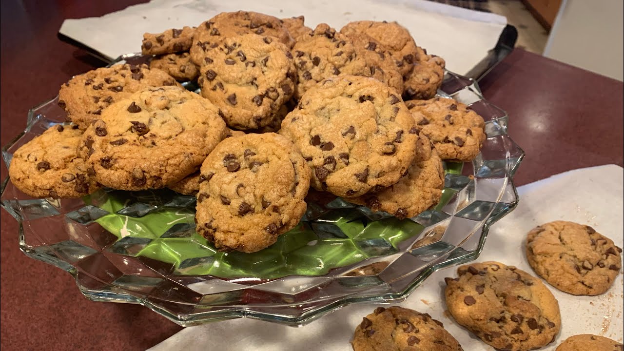 Chocolate Chip Cookies & the Conventional Method of Mixing - YouTube