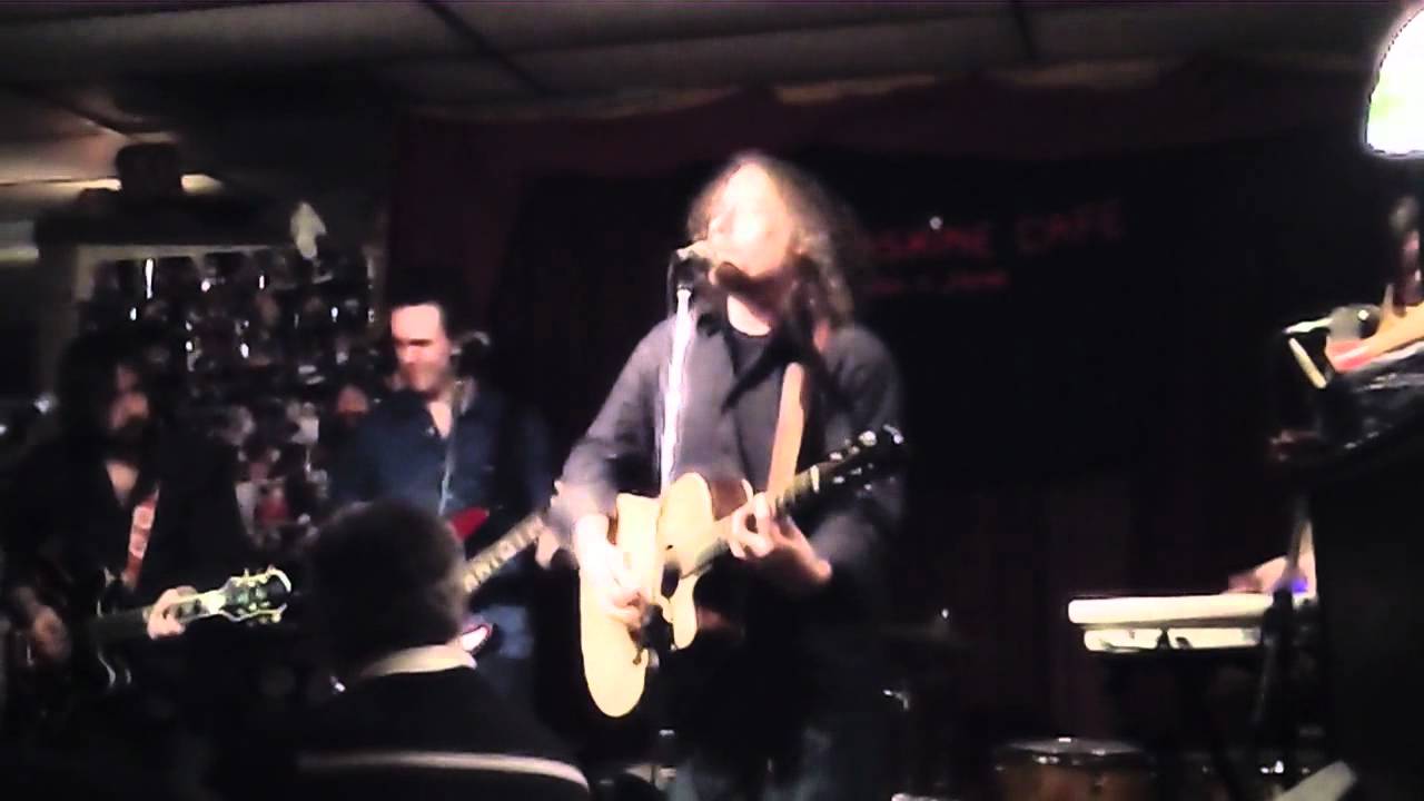 Andy Griffiths and the Lost Groove - Hippy Hippy Shake - YouTube
