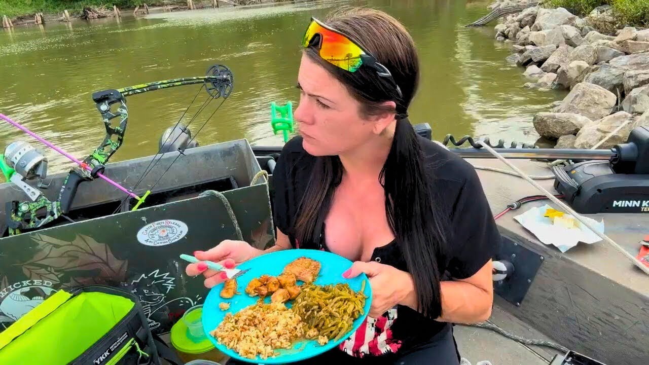 Epic River Day: Carp Bait, Boat Fails, and Bowfishing Date Night! - YouTube