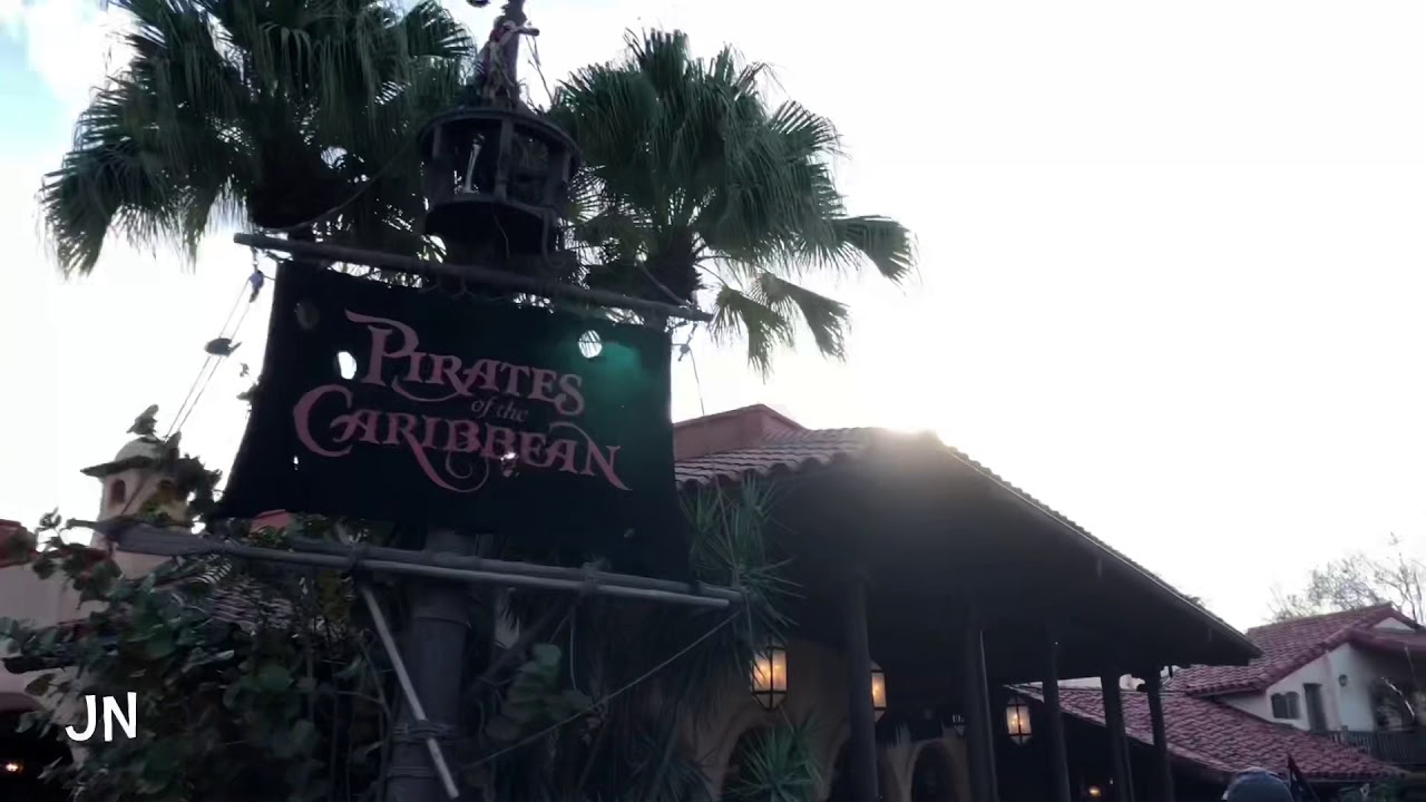 Pirates of the Caribbean ride 2018 at Disney magic kingdom Walt Disney ...