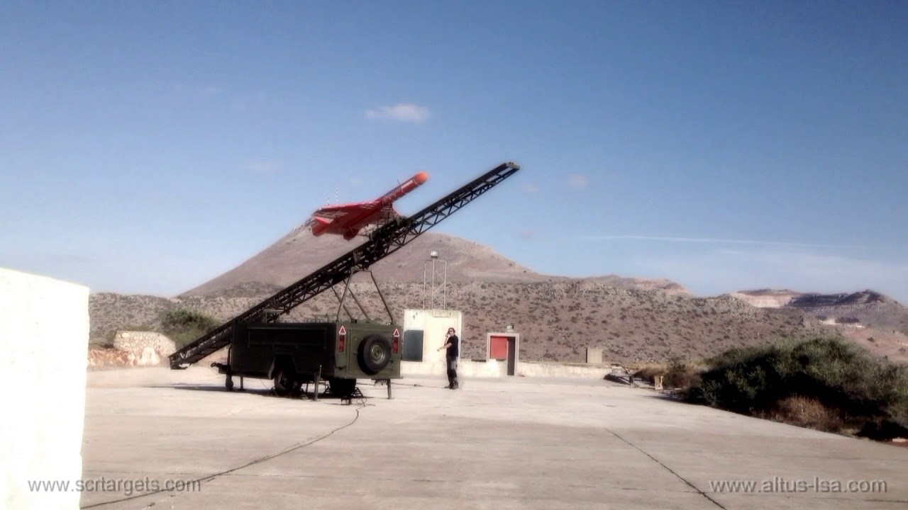 ALTUS LSA - Aerial Target Service - SCRAB II - YouTube