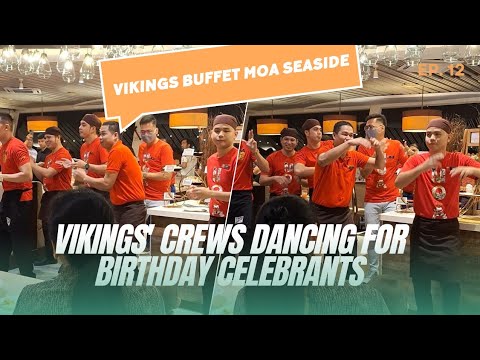 VIKINGS EMPLOYEES DANCING FOR THEIR CUSTOMERS - YouTube