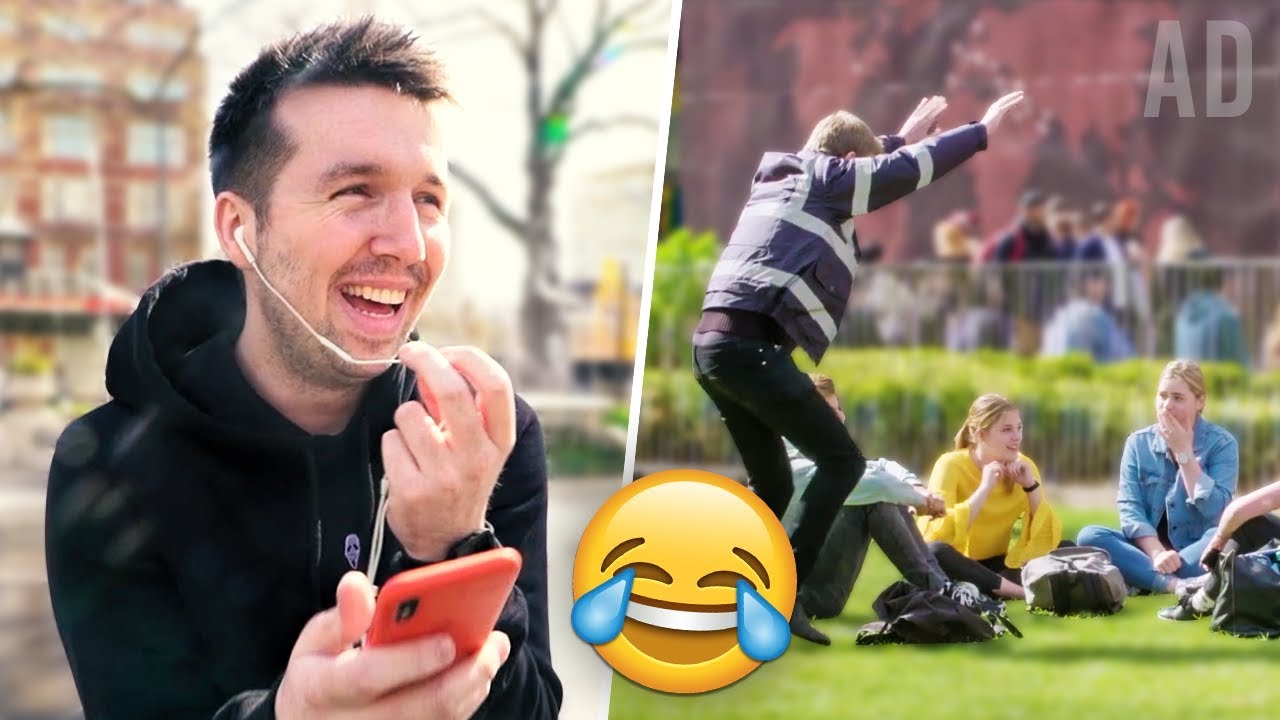 EMBARRASSING MY BEST FRIEND IN PUBLIC - YouTube