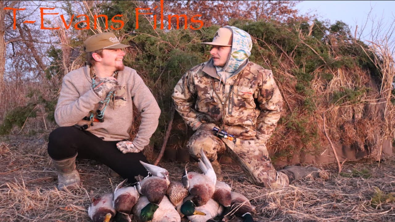 (Unseen)CRAZY mallard field hunt!!!! - YouTube