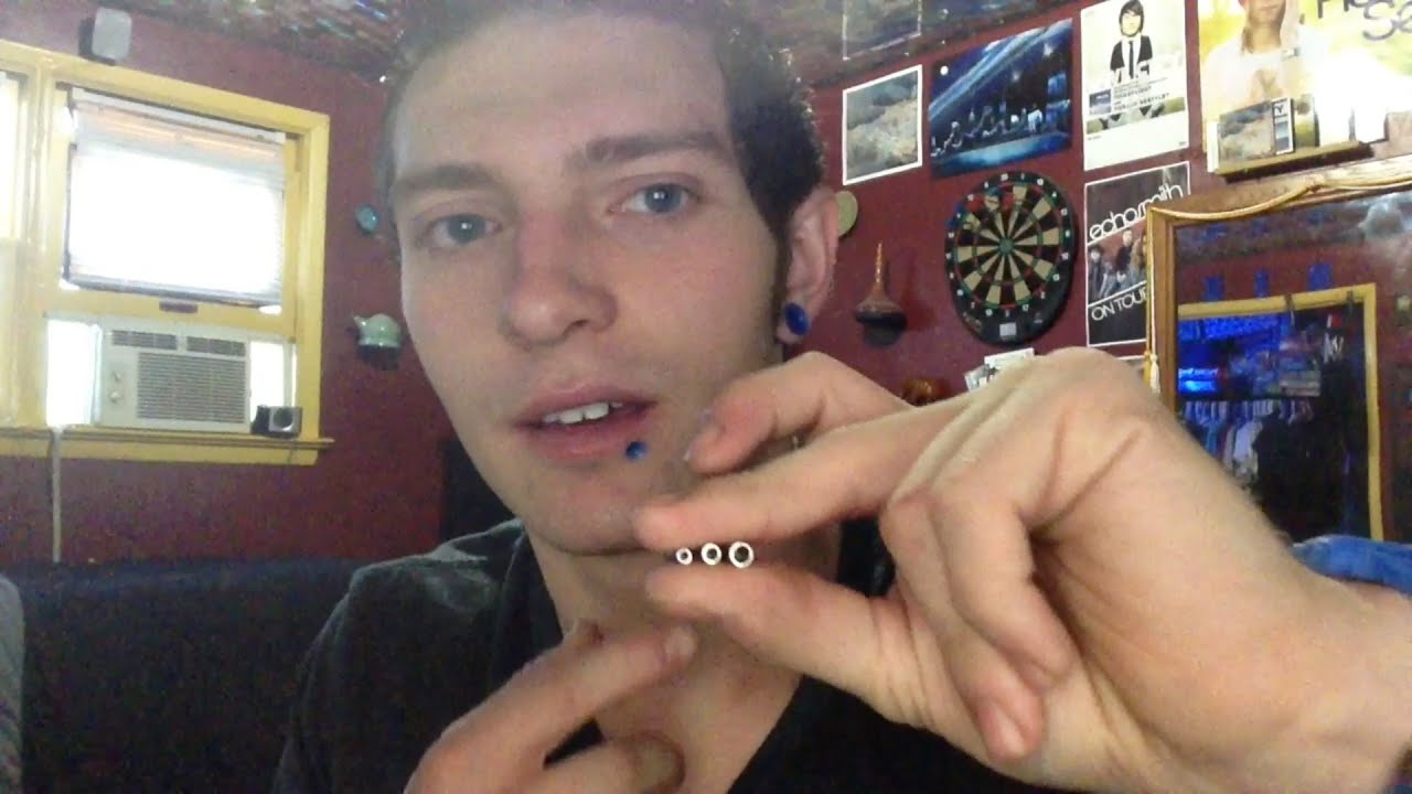 Stretching my lip to 4g. :) - YouTube