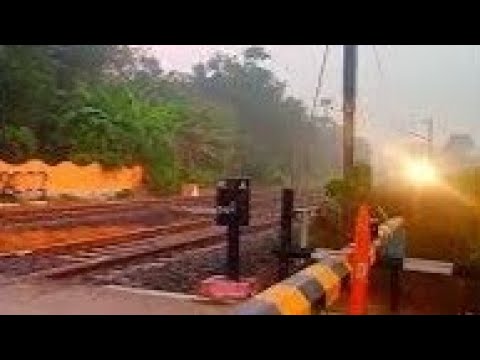 High-Speed Diesel Engine Express - YouTube