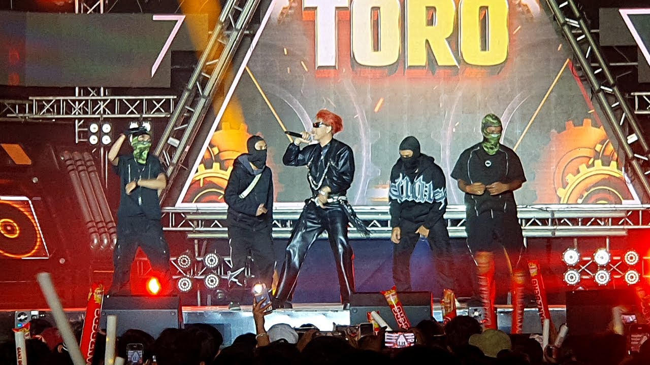 Trap Boy - TORO | Rapper Fighter - YouTube