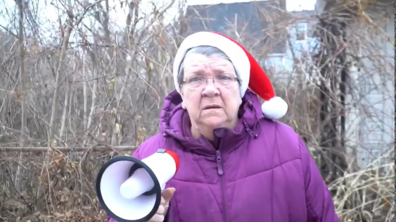Funny angry grandma Carolyn - YouTube