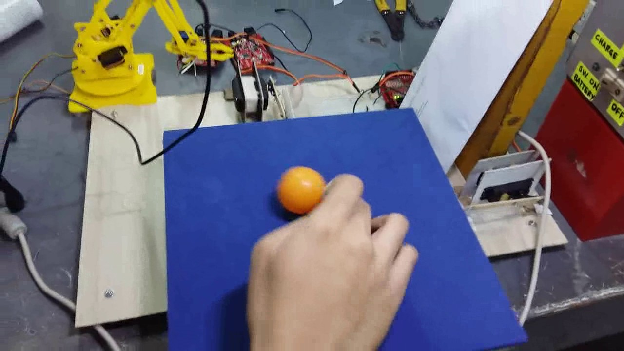 Ball-on-Plate Balancing System - YouTube