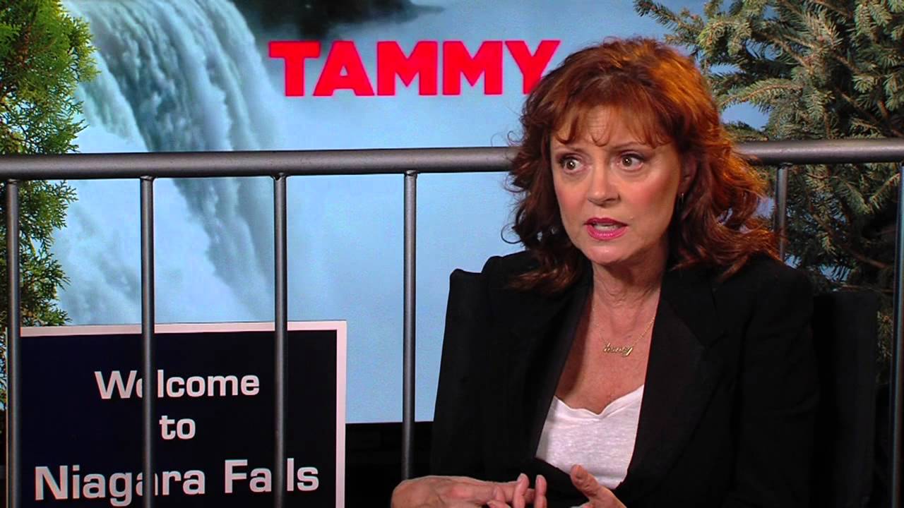 Susan Sarandon found her 'Tammy' look shocking! - YouTube