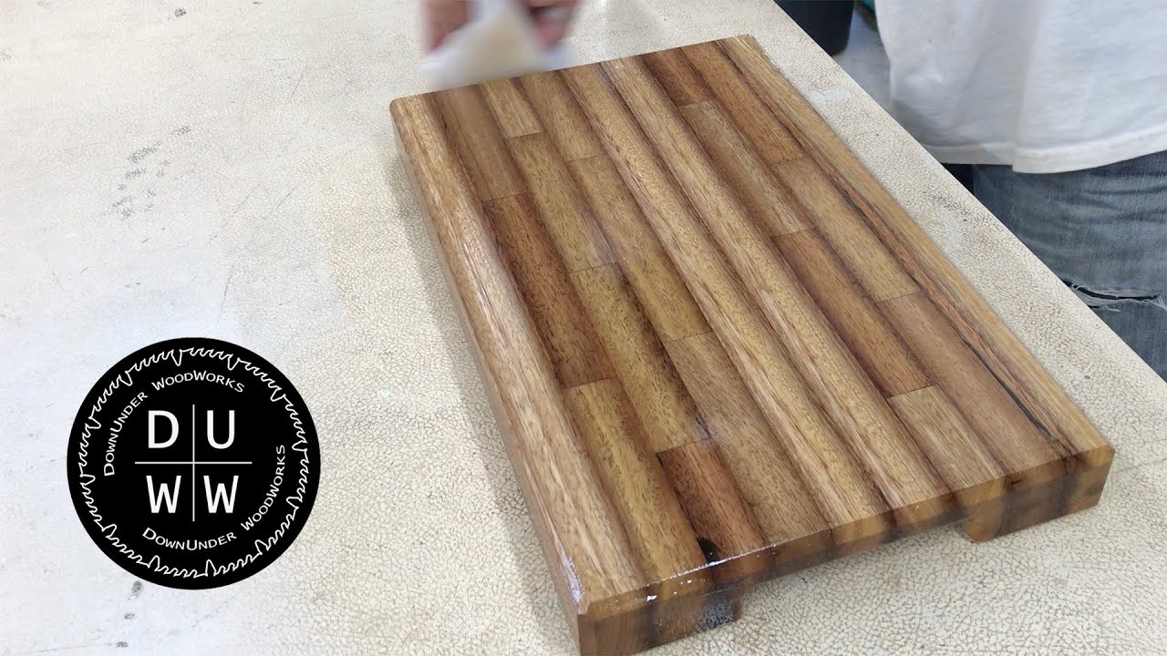 Making my first cutting board - YouTube