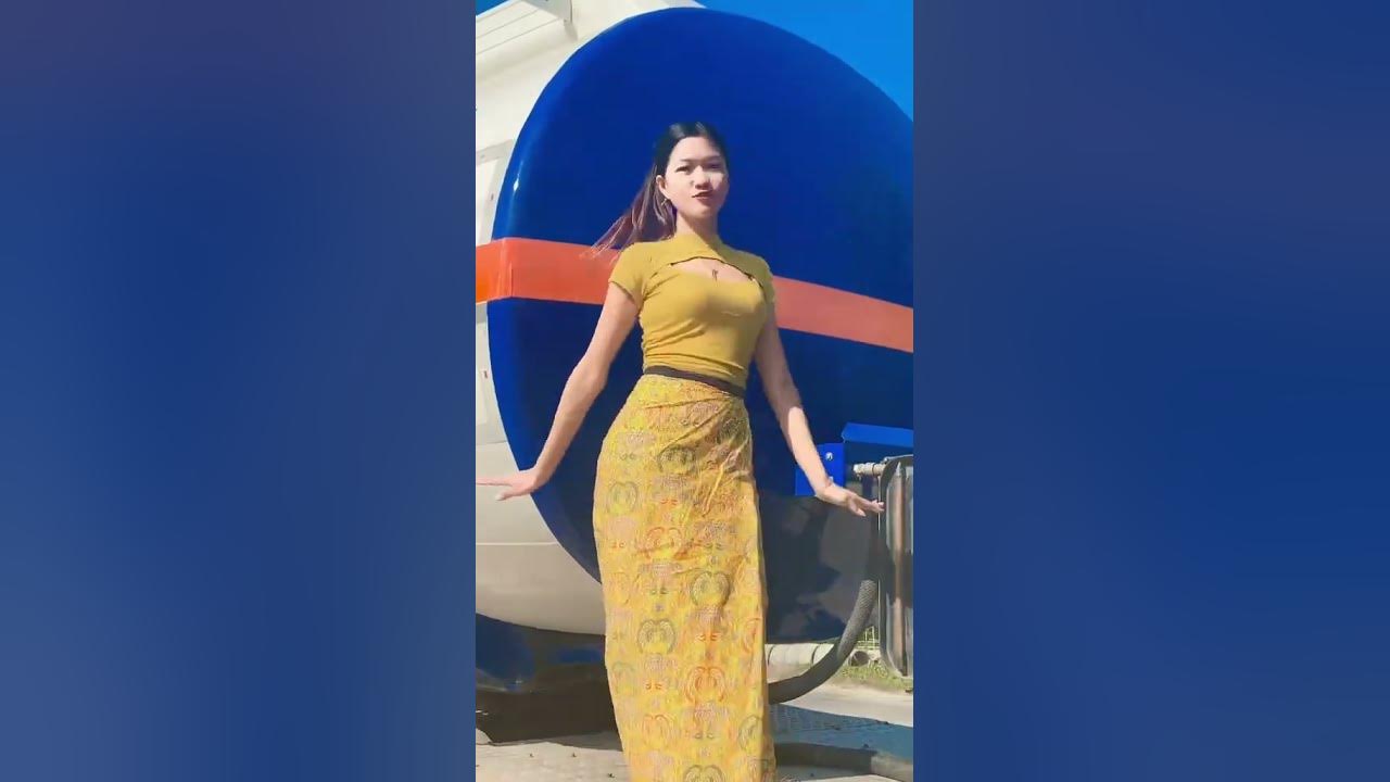 ဆီဘောက်ဆာ ကားကြီးနဲ့ တောသူမလေးရဲ့အက 😍🥰 Youtube