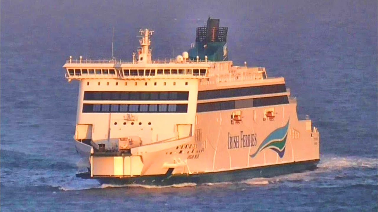 Irish Ferries - MV Oscar Wilde arriving at Dover - YouTube