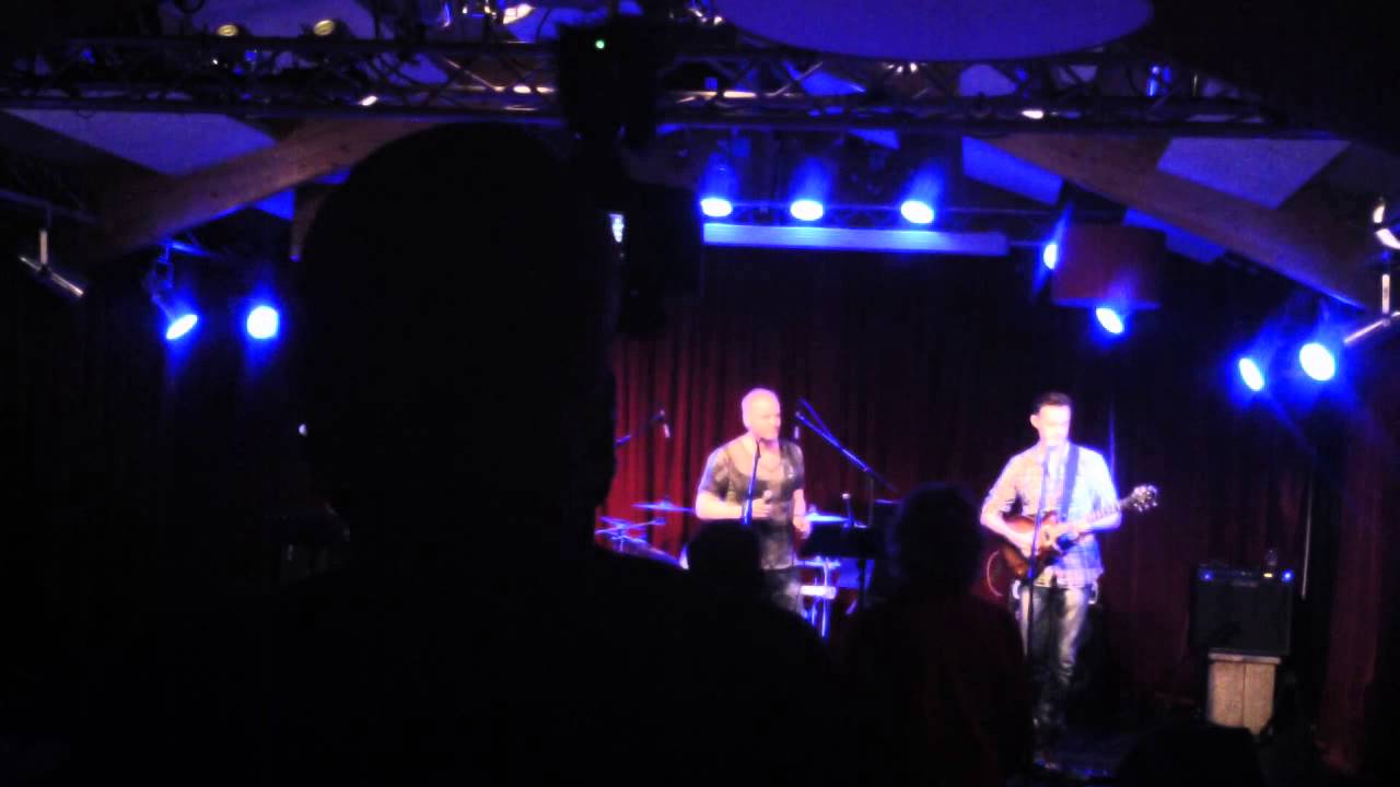 Listen to the music - The Lighthouse Band - Bandavond Netl - YouTube