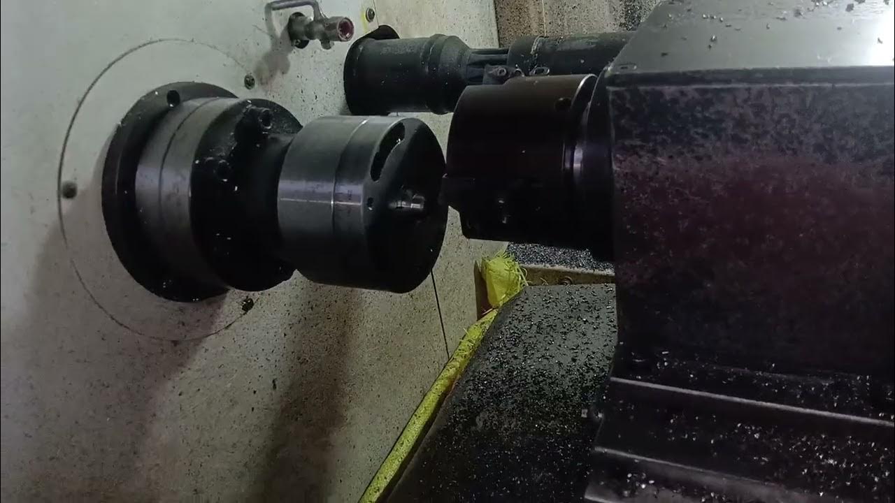 cnc (computer numberical control) vertical milling machine vmc tool ...