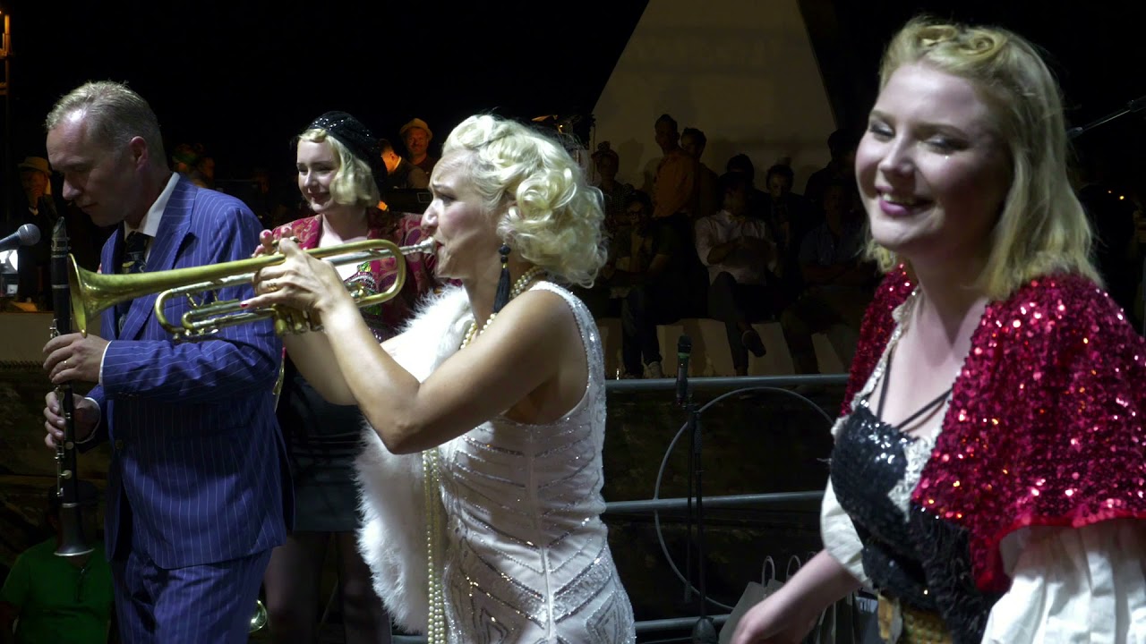 Gunhild Carling & Carling Family - Live in Segni Ballroom - YouTube