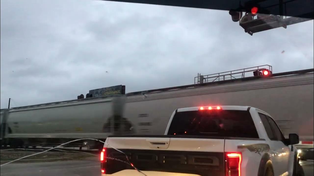 UP 5277 GEVO Leads Manifest Magnolia,Tx - YouTube