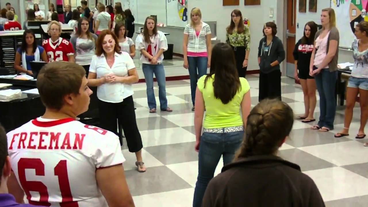 Improv Circle Sing - CPHS - YouTube