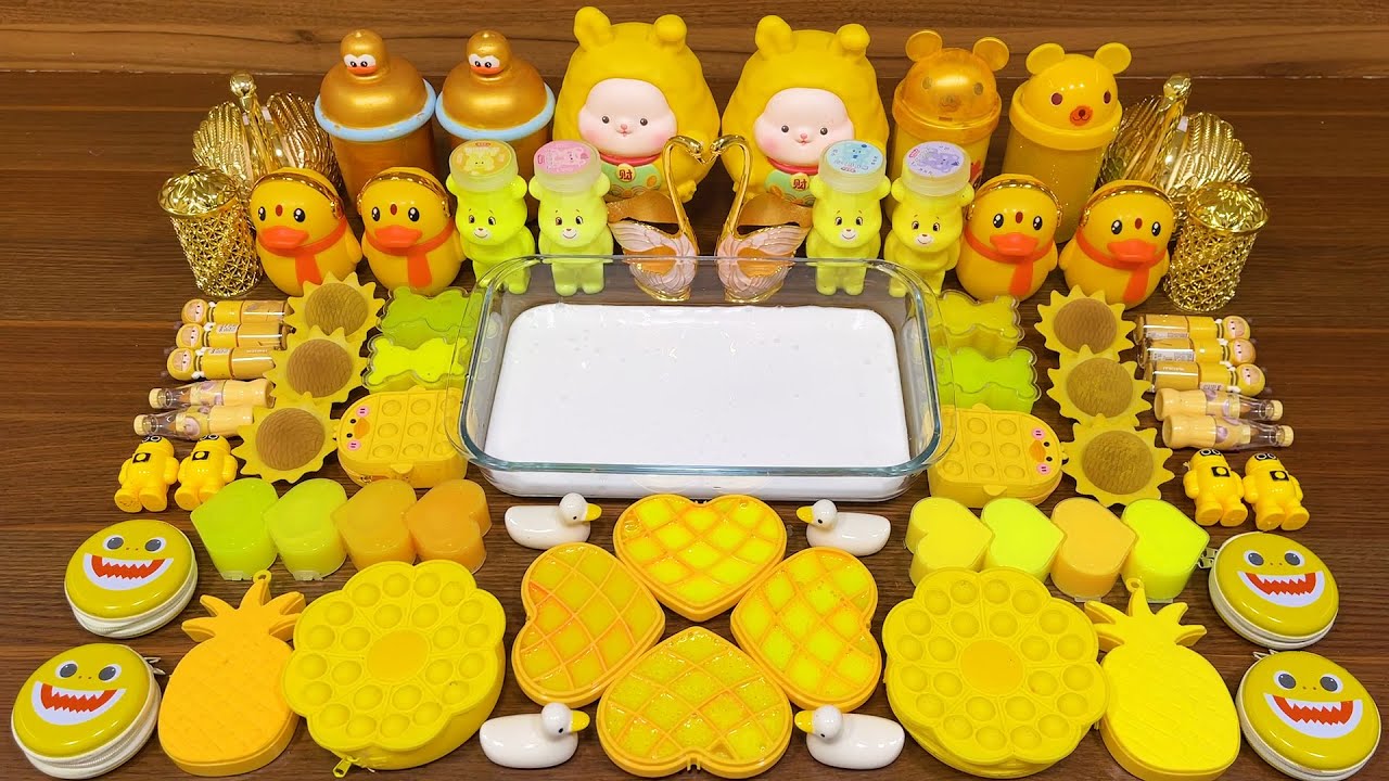 YELLOW slime !!!Mixing random into GLOSSY slime!!!Satisfying YEN Slime ...