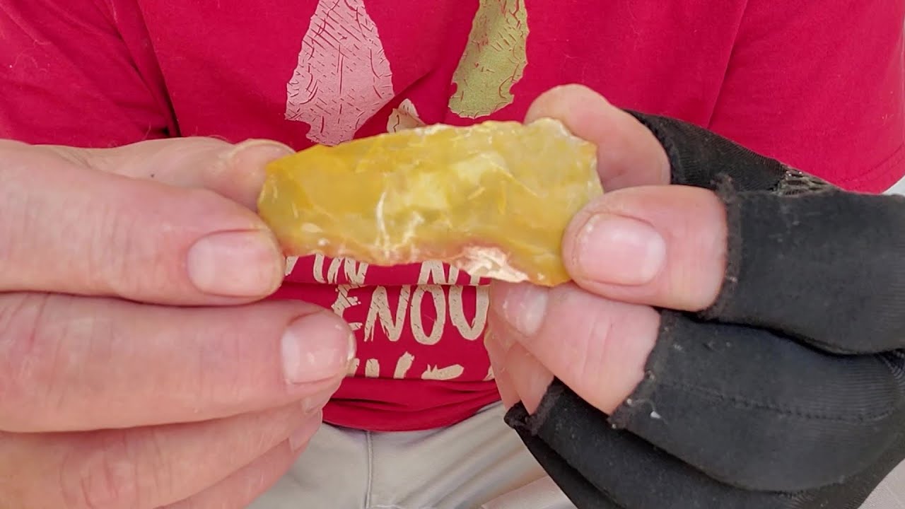 Flint Knapping - Thinning Small Round Cobbles. - YouTube