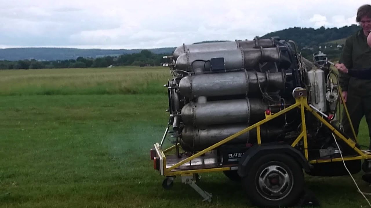 Welland engine start up at Jet Age Museum 2015 - YouTube