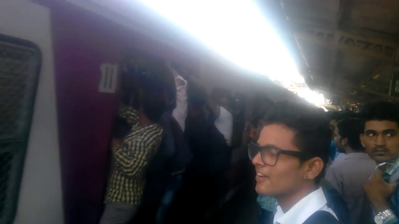 Mumbai Local Train Nalasopara Morning Train Rush - YouTube