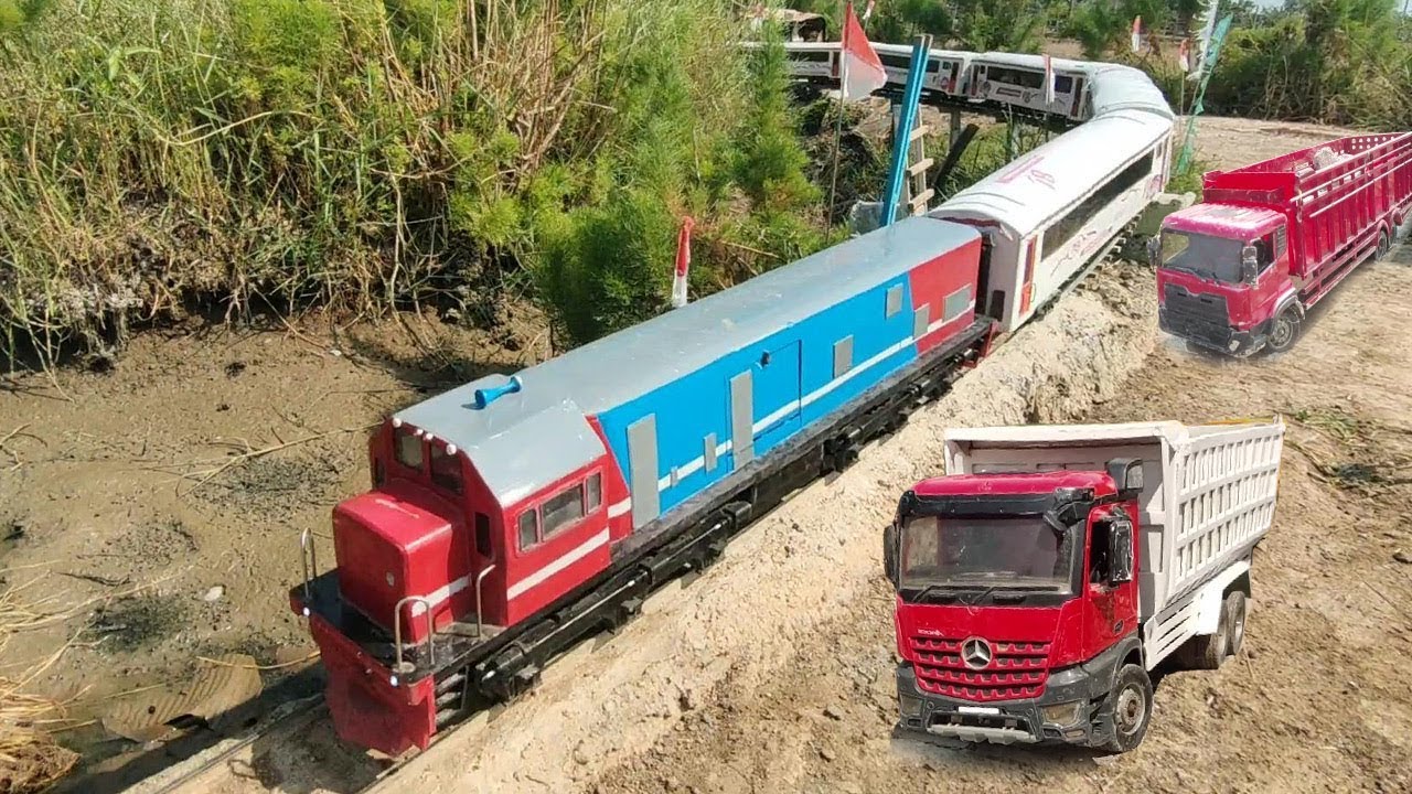 Kereta Api RC Oleng, Mobil Mobilan Truk Tronton Lokomotif CC201 CC206 ...