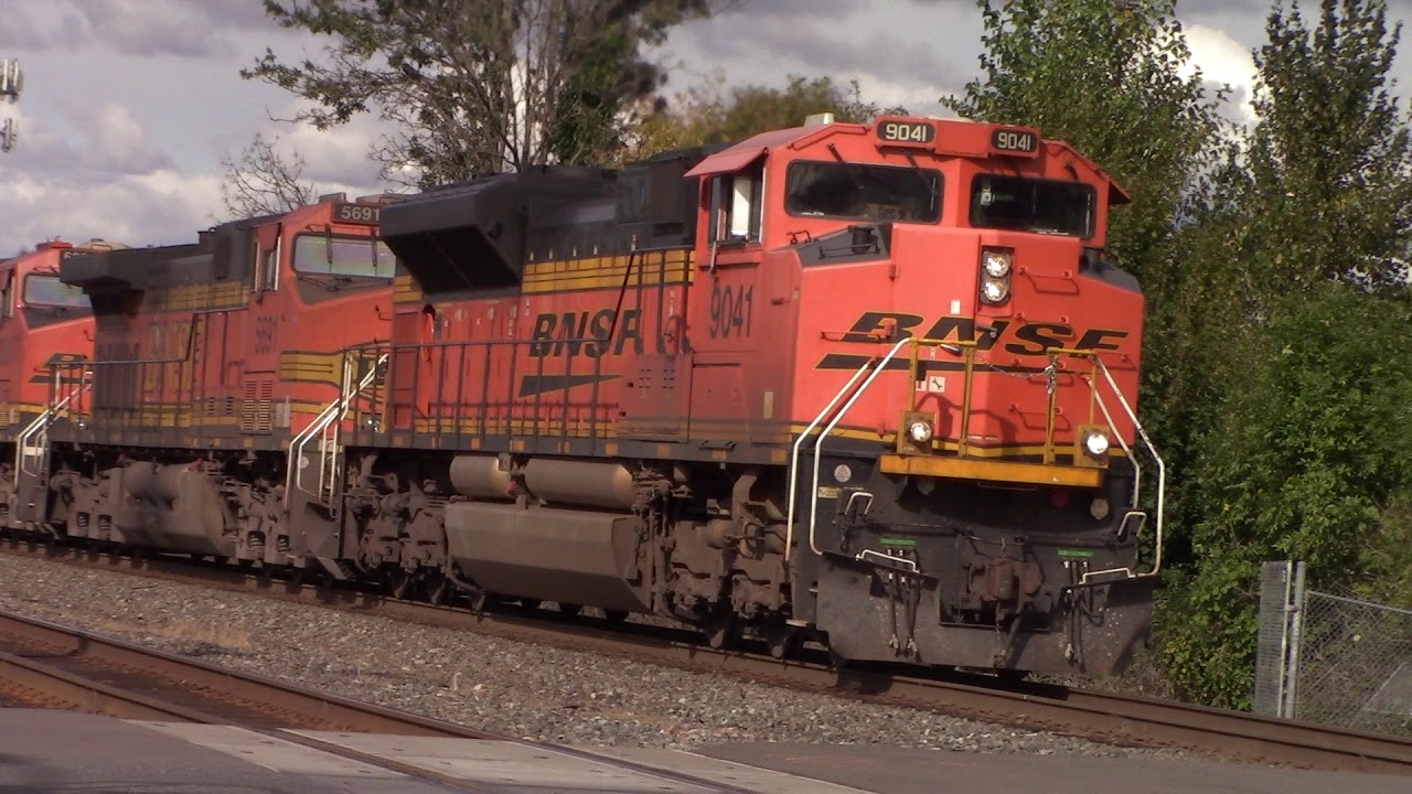Coal train #138 (BNSF 9081 at end) - YouTube