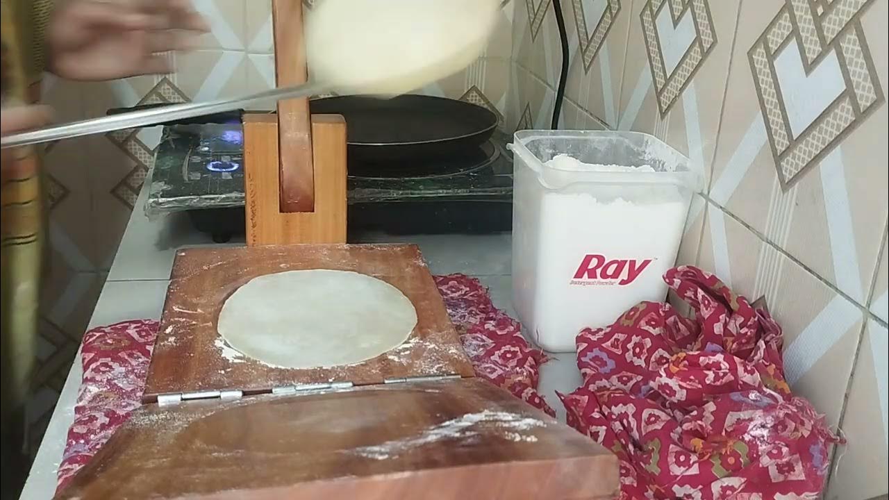 রুটি মেকার‌ দিয়ে রুটি তৈরি। রুটি তৈরি। Ruti mekar diye Ruti Toiri । Monira's kitchen - YouTube