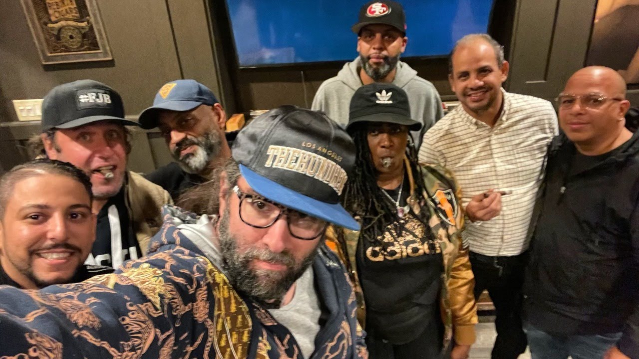 Master Blender Chico Rivas on Cigar Saturday - YouTube