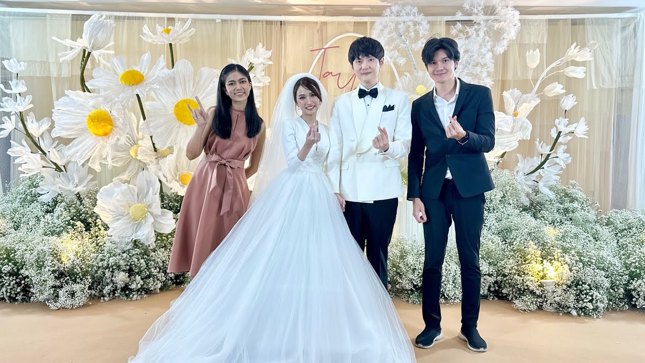 ติดฝน - Covered by Gift Thanawan - YouTube