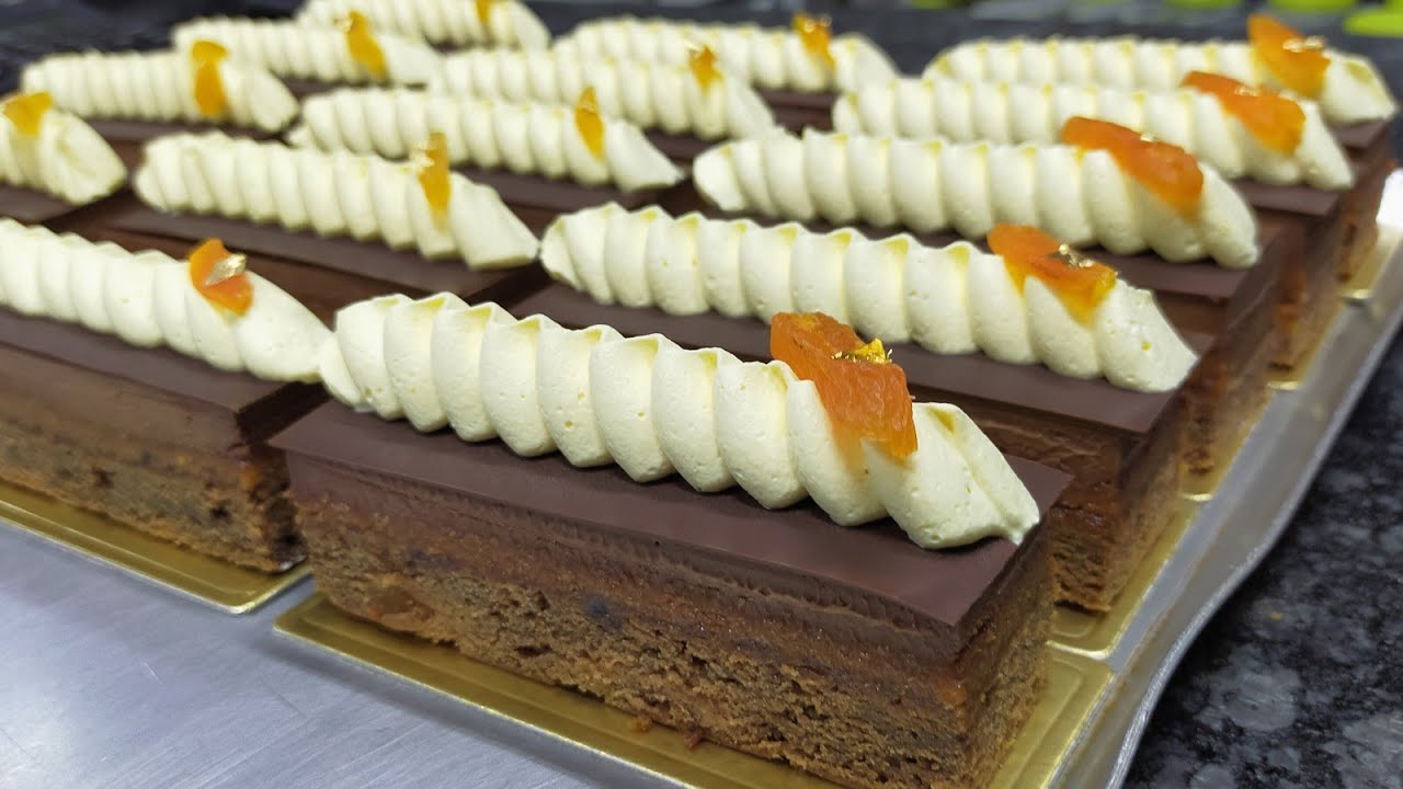 Decorating Sacher Pastry🍰. My first video on My Job☺️ - YouTube