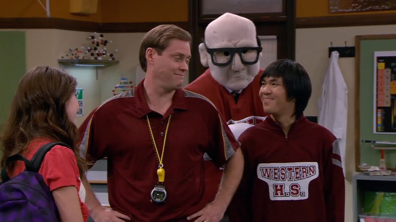 Mr. Young S2 E22 | Mr. Airplane - YouTube