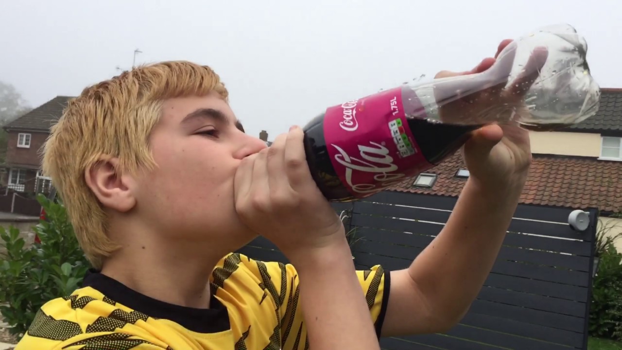 Drinking a 1.75l of coke as fast as possible (vomit alert) - YouTube