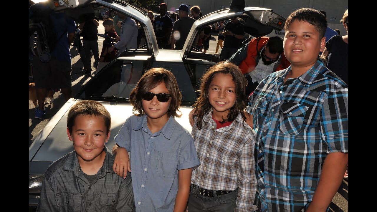 Minor Strut performing "Jailhouse Rock" - YouTube