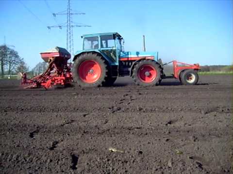 Eicher 3108 mit Accord-Drillmaschine - YouTube