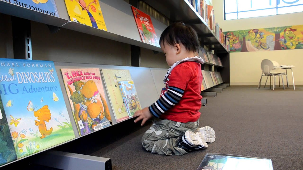 Isaac sorting books at Bentleigh library - YouTube
