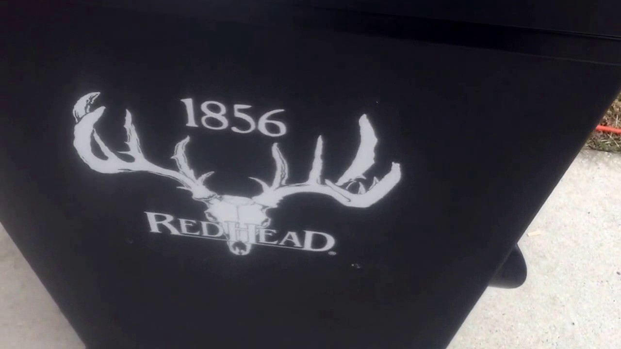 How To Smoke A Turkey In A Masterbuilt Electric Smoker - YouTube