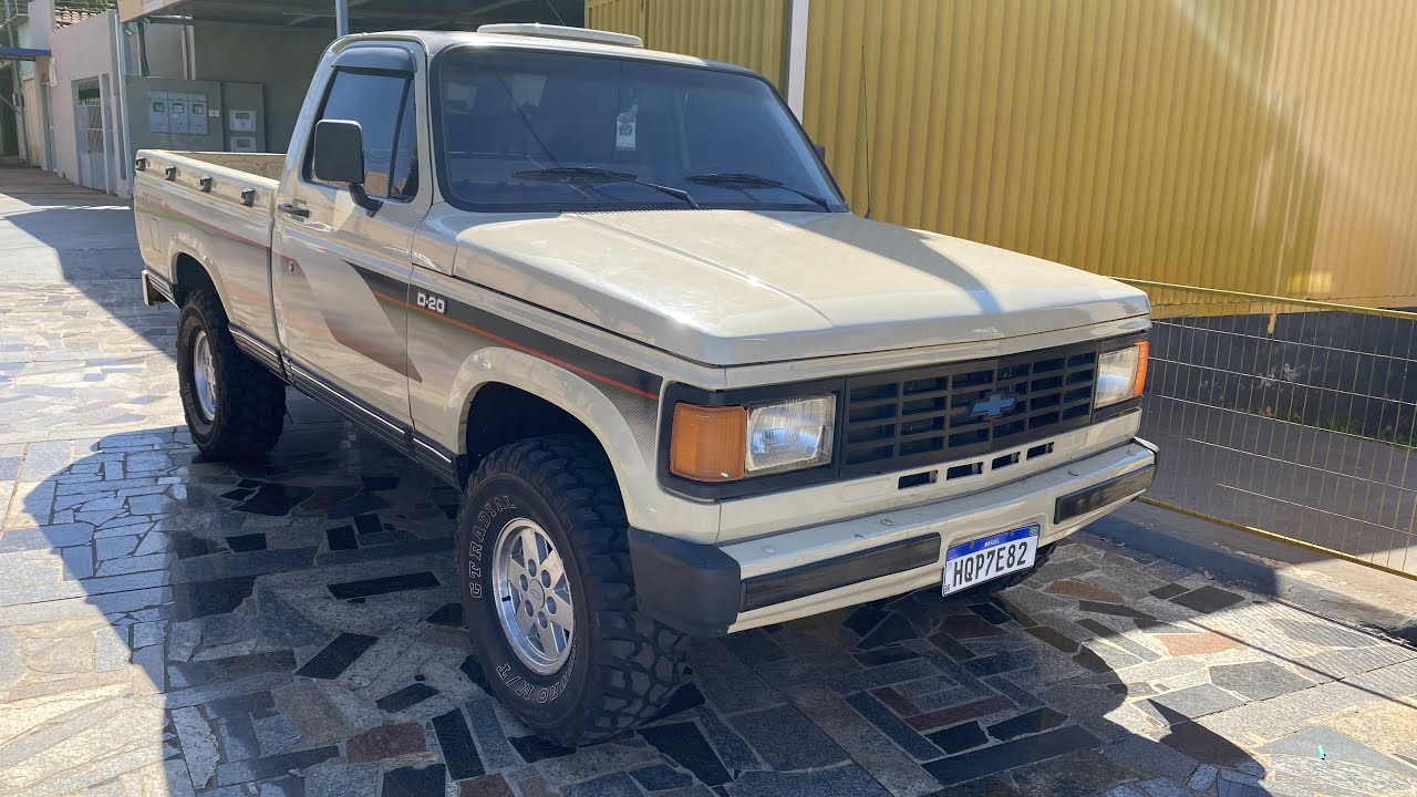 D20 ANO 89 COM BODY LIFT E ESPAÇADOR DE 32 - YouTube